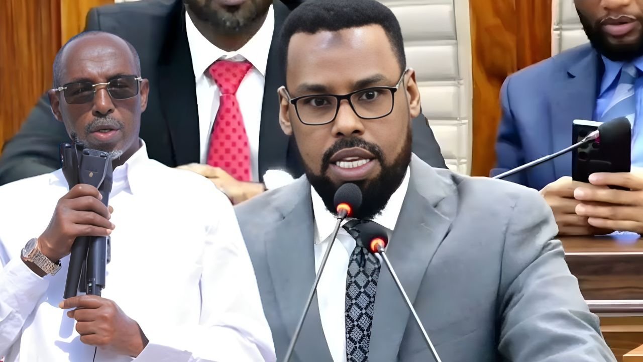 {DAAWO MUUQAALKA} Xildhibaan Gama'diid'' Maanta waxa ay maree in ... {DAAWO MUUQAALKA} Xildhibaan Gama'diid'' Maanta waxa ay maree in ...